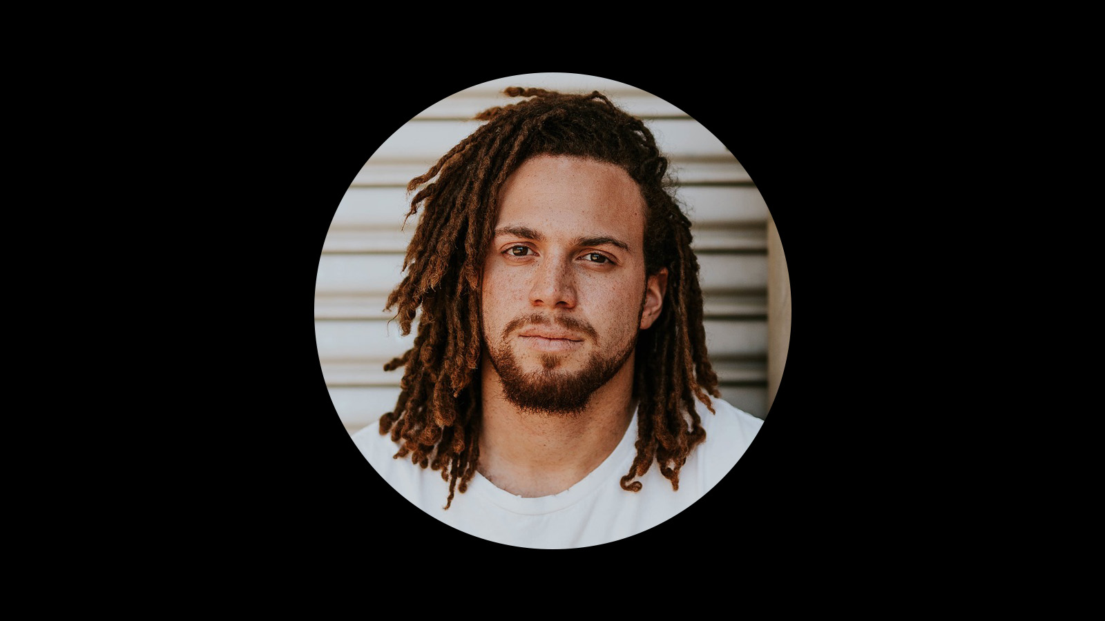 Place a photo inside a circle in Photoshop - Edit with Kim